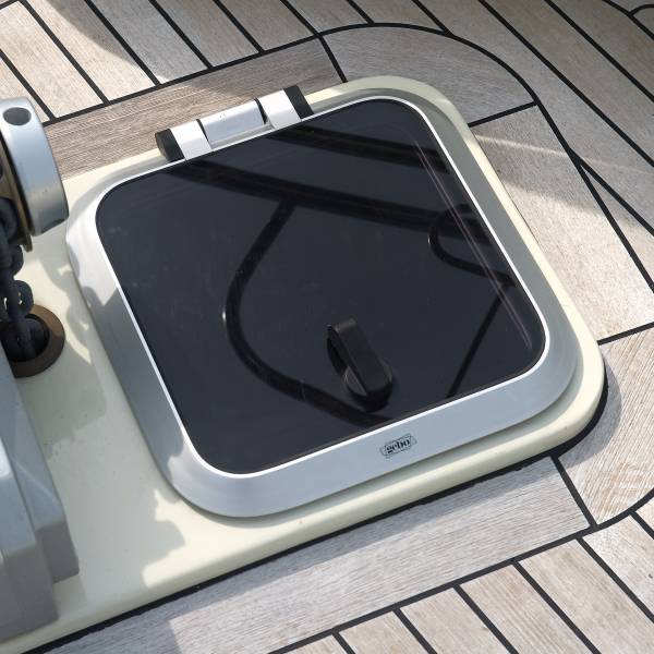 Dekksluke GEBO skylight - West System