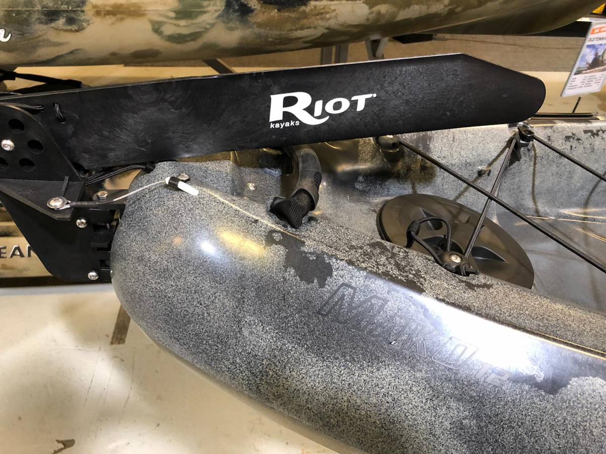 Riot Mako 10 med propell - West System