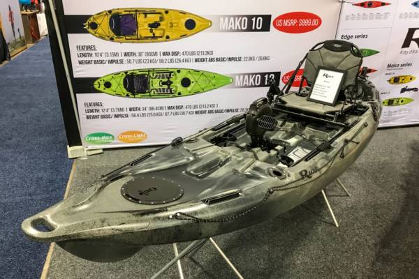 Riot Mako 12 med propell - West System